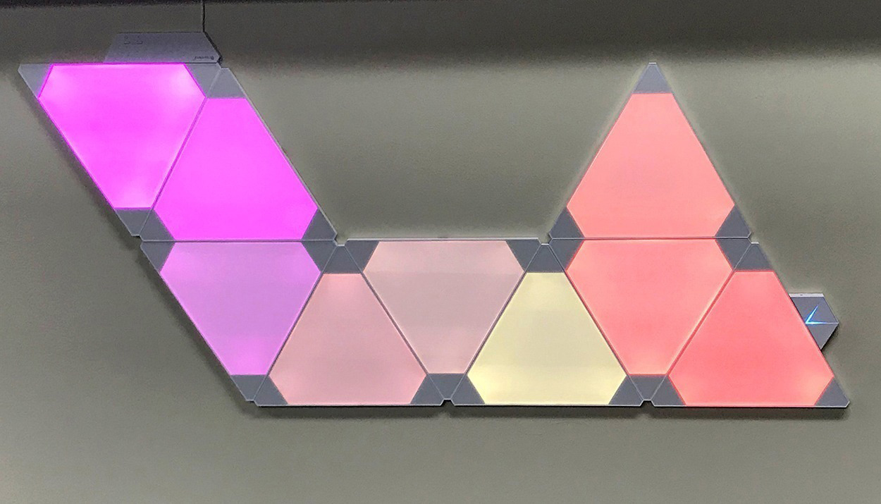 Modular Light Panels Create Breathtaking Colors - TLC Creative Technology